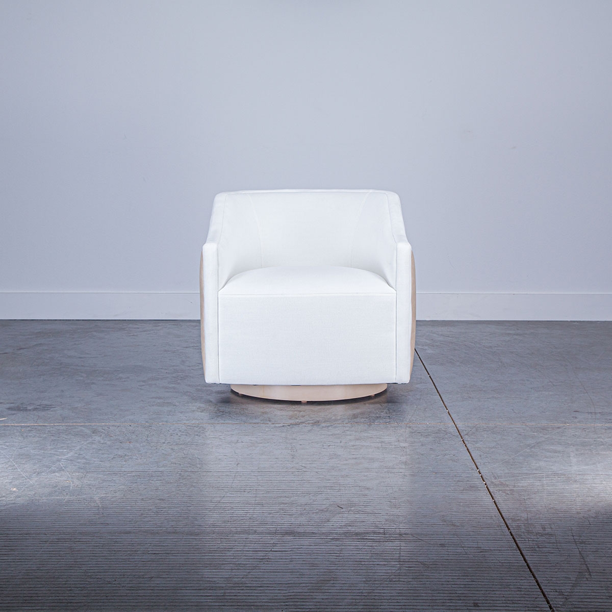 RAQUEL SWIVEL CHAIR | Babette's Furniture & Home