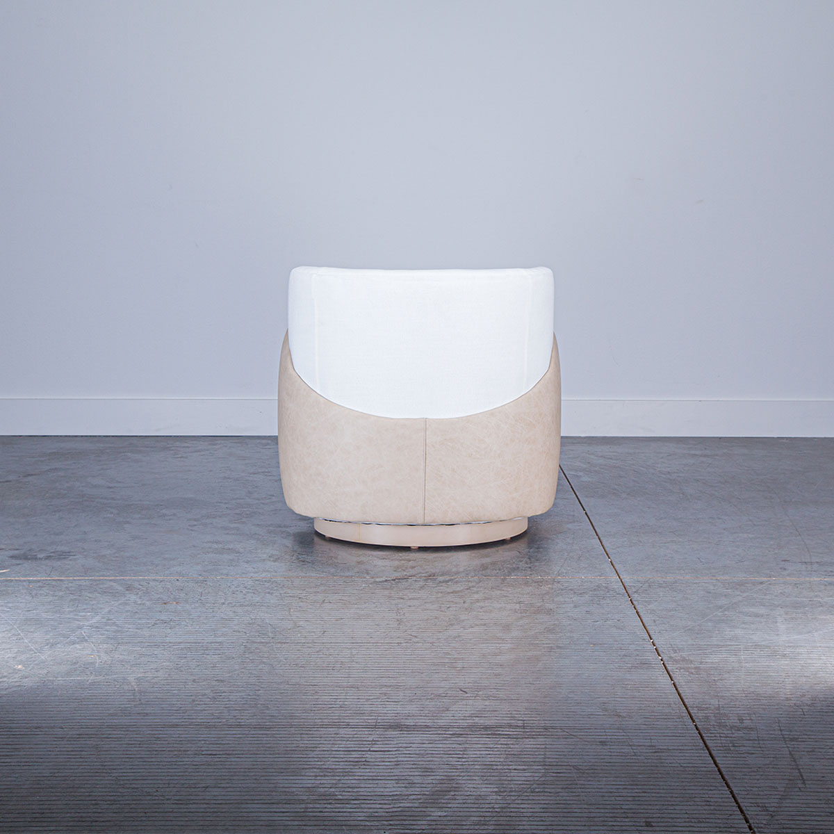 RAQUEL SWIVEL CHAIR | Babette's Furniture & Home
