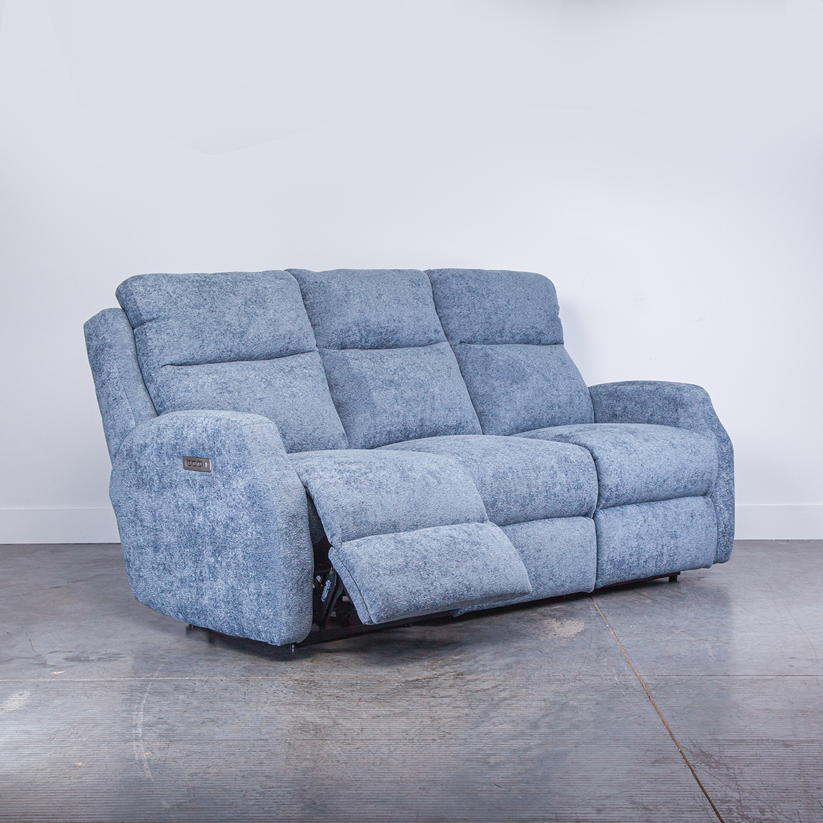 KENDALL SOFA W/PHR/LUMB | Babette's Furniture
